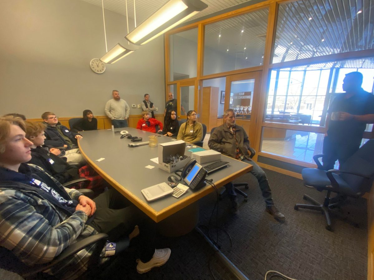 High School Students Visit Industrial Molds - Pyramid Molding Group